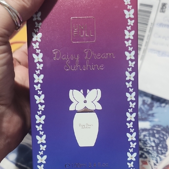 unbranded | Bath & Body | Daisy Dream Sunshine Fruity Litchi Woody ...